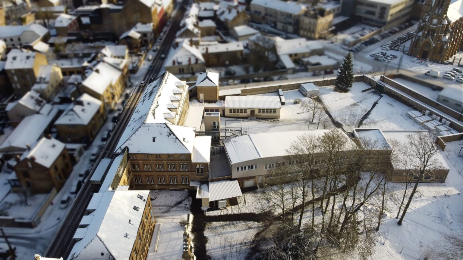 Mabillon sous la neige janvier 2021 - Ensemble Scolaire Catholique du ...